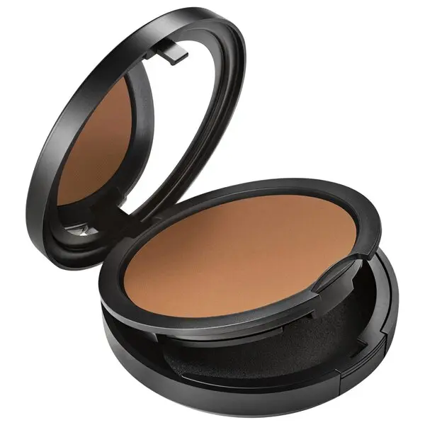 MAC COSMETICS Studio Fix Powder Plus Foundation With 24hr Oil Control + Blur-matte Finish - Nc 50